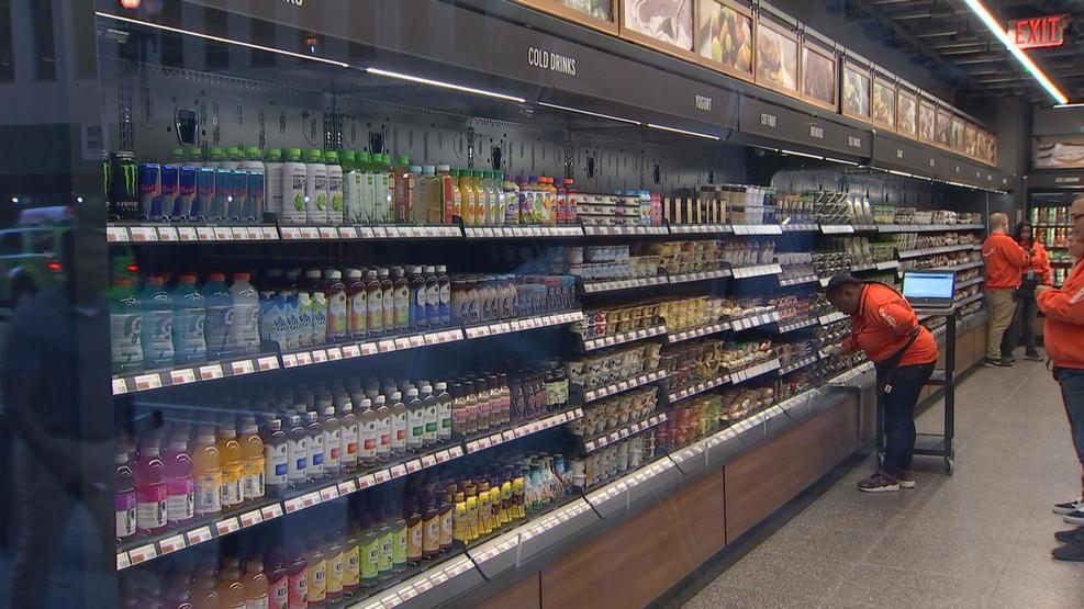 Fourth Amazon Go store opens in Chicago - GRA
